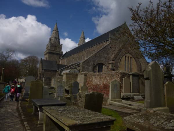 The graveyard at St Machar’s Cathedral – Riverbank School